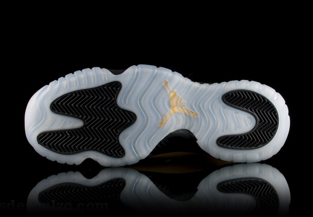 Air Jordan Future Girls' "Gold" - SneakerNews.com