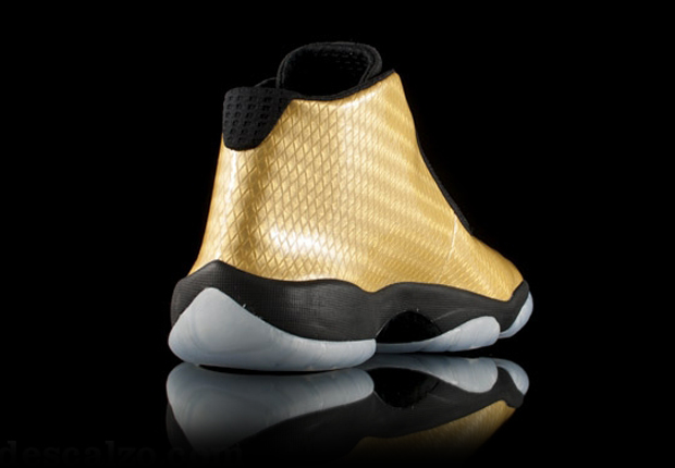 Air Jordan Future Girls' "Gold" - SneakerNews.com
