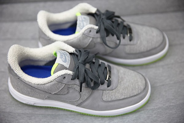 Loopwheeler x Nike Lunar Force 1 Low - SneakerNews.com