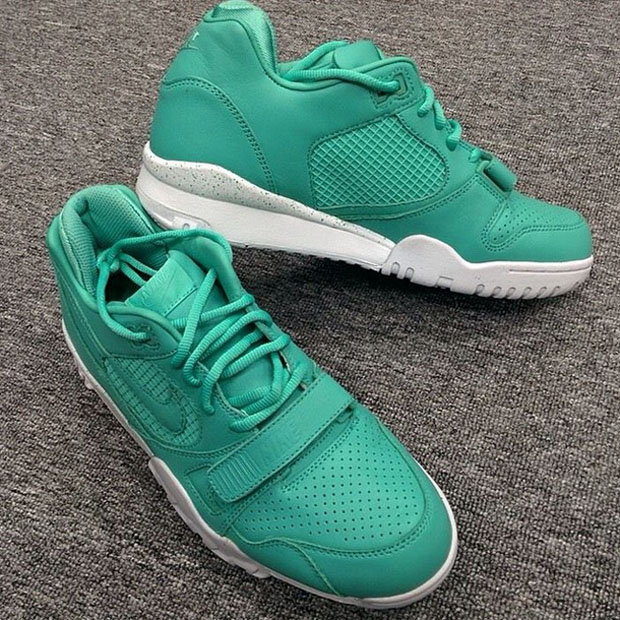Nike Air Trainer 2 Low Premium "Crystal Mint" - SneakerNews.com