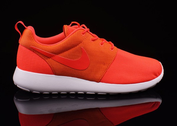Nike Roshe Run "Bright Crimson" - SneakerNews.com