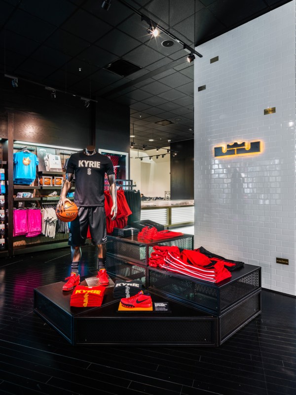 Nike and Foot Locker Just Opened Up The Biggest House of Hoops Ever ...