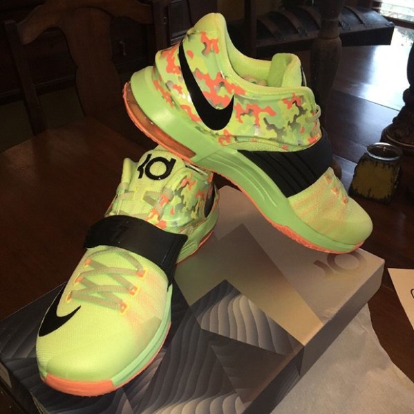 Nike KD 7 "Easter" - Release Date - SneakerNews.com