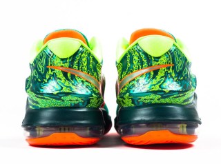 Nike KD 7 "Weatherman" - Release Reminder - SneakerNews.com