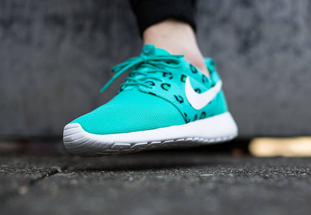 The Women's Nike Roshe Run in Leopard Print And Teal - SneakerNews.com