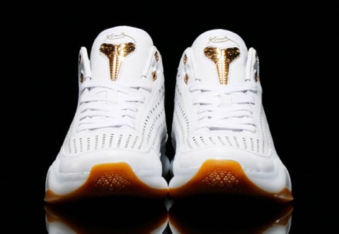 A Detailed Look at the Nike Kobe 10 EXT Mid - SneakerNews.com
