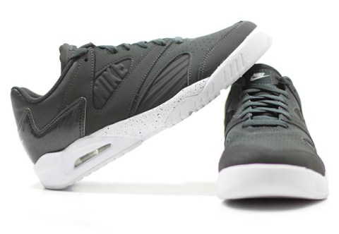 A Closer Look at the Nike Air Tech Challenge IV Low - SneakerNews.com