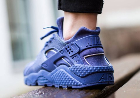 You Can't Make These Tonal Blue Huaraches on NIKEiD - SneakerNews.com