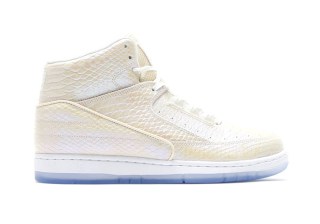A Detailed Look At The Pearlescent Nike Pythons - SneakerNews.com