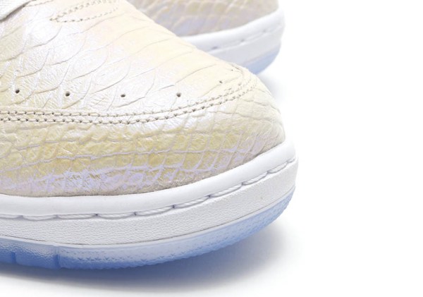A Detailed Look At The Pearlescent Nike Pythons - SneakerNews.com