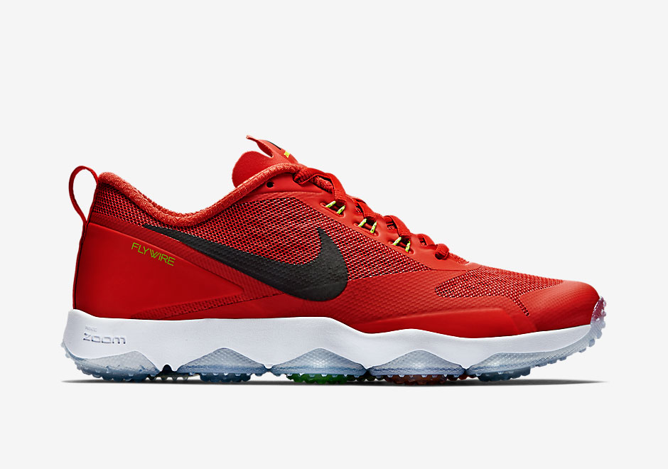 Nike Hypercross Trainer "Daring Red" - SneakerNews.com