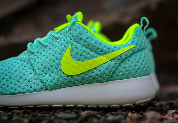 Nike Womens Roshe One BR - Artisan Teal - Volt - SneakerNews.com