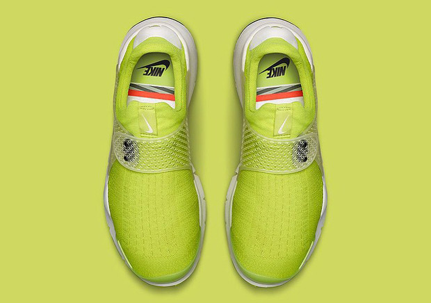 Another Look At The Nike Sock Dart "Volt" - SneakerNews.com