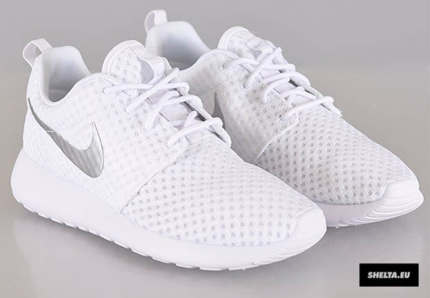 Nike Women's Roshe Run Breeze - White - Metallic Silver - SneakerNews.com