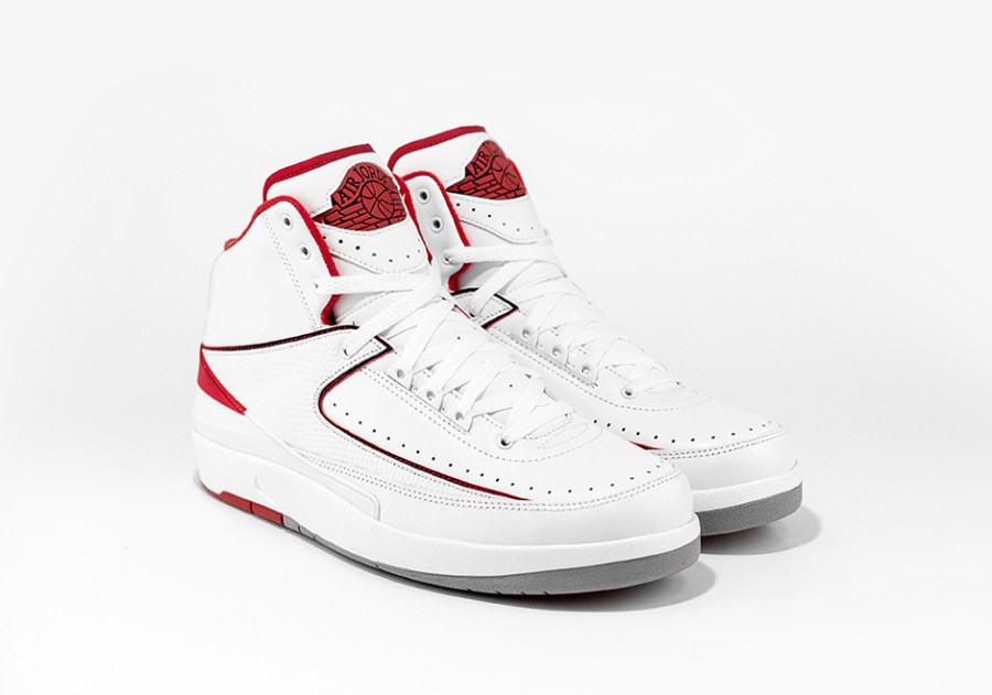 Jordan 2 - Complete Guide And History | SneakerNews.com