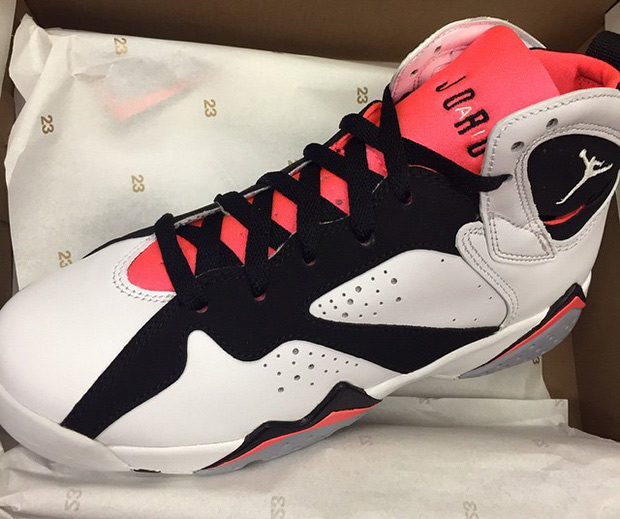 Air Jordan 7 "Hot Lava" | SneakerNews.com