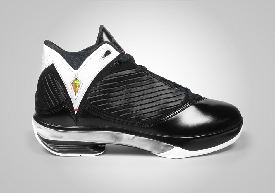 Jordan 2009 - Complete Guide And History | SneakerNews.com