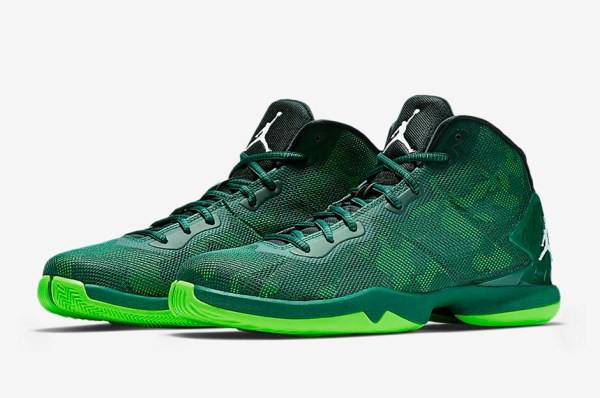 No Surprise That These Jordans Come In "Oregon" Colors - SneakerNews.com