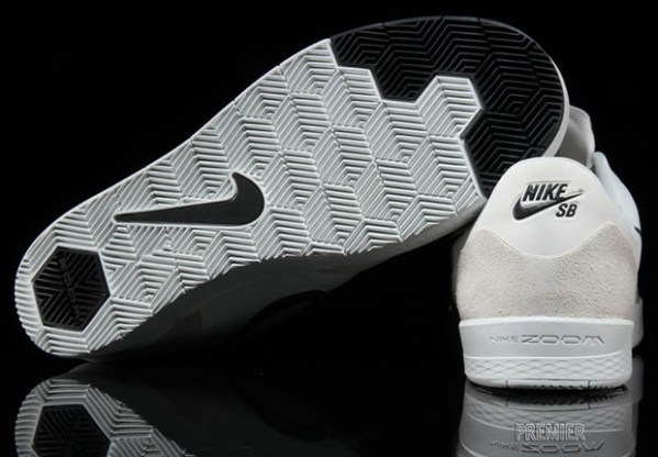 Nike Uses Multiple Soles For The P-Rod 9 - SneakerNews.com