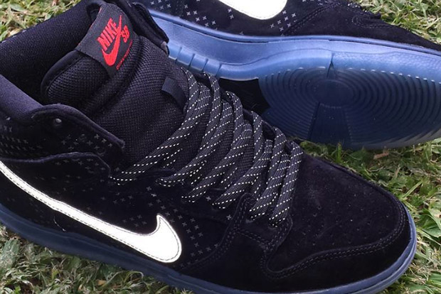 The Perfect Nike SB Dunks For Nighttime Skaters - SneakerNews.com