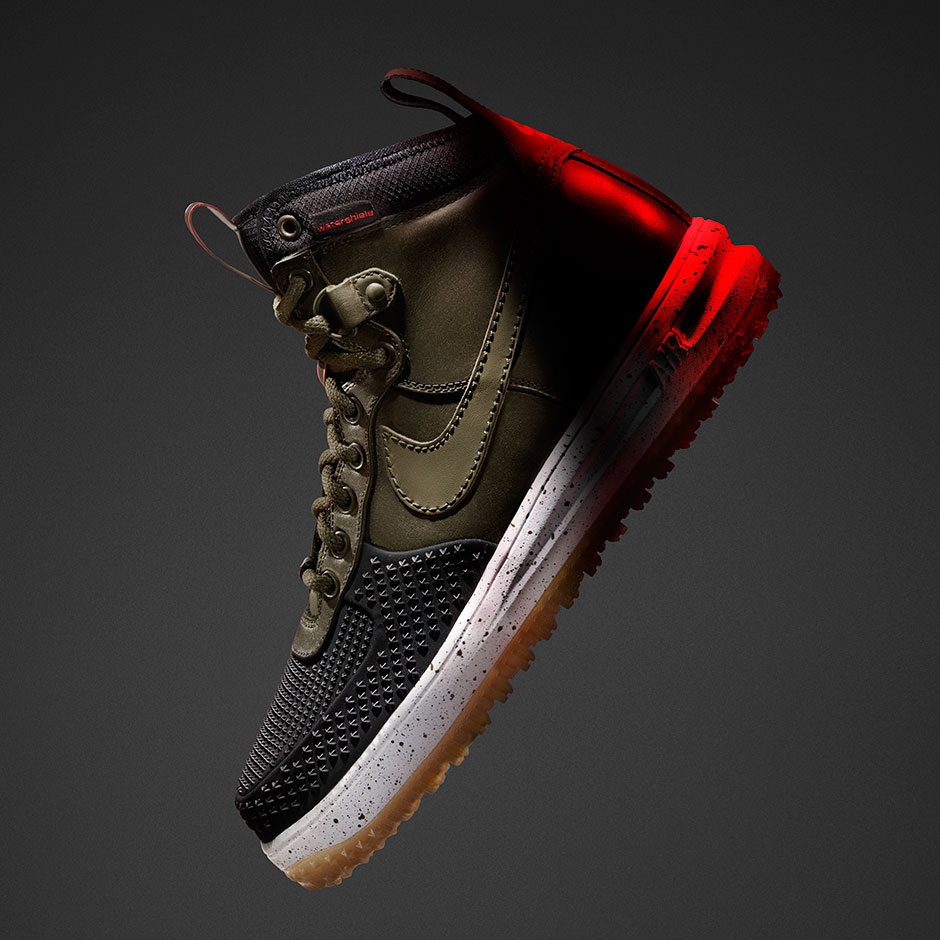 Nike Sneakerboots For Holiday 2015 - SneakerNews.com