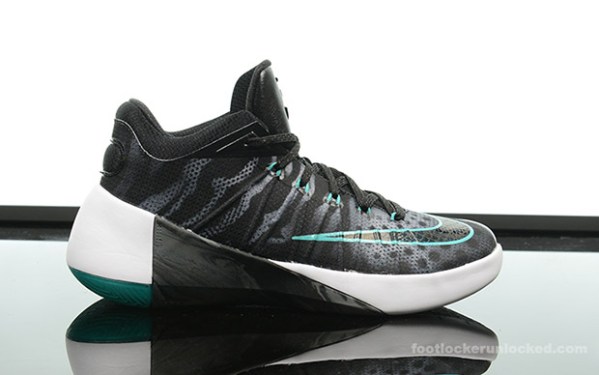 Paul George Has His Own Nike Hyperdunk 2015 Low - SneakerNews.com