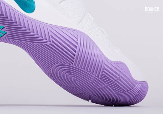 Kyrie 2 Easter - Release Details | SneakerNews.com