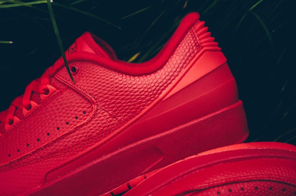 Jordan 2 Low Red 832819-606 | SneakerNews.com