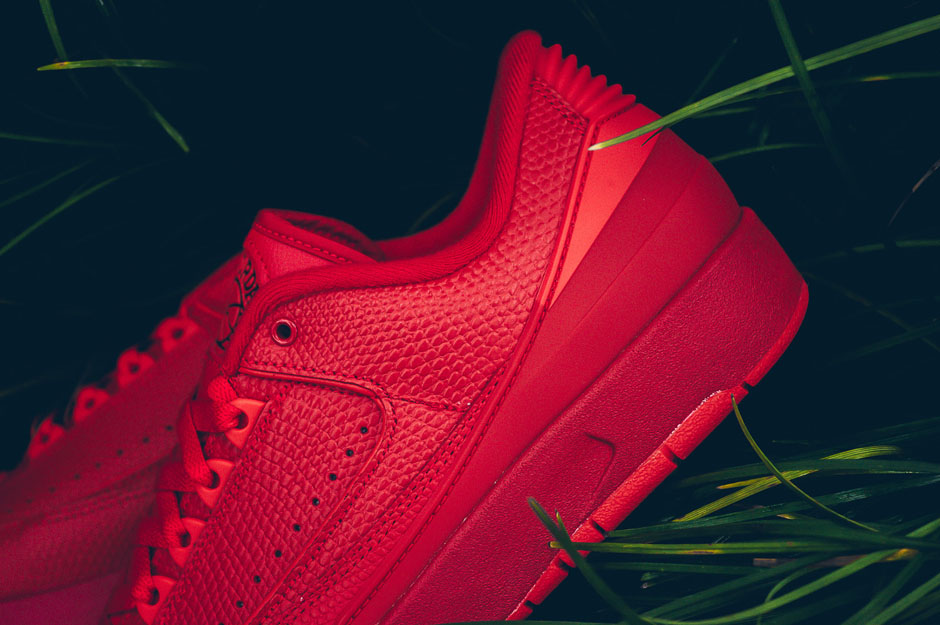 Jordan 2 Low Red 832819-606 | SneakerNews.com