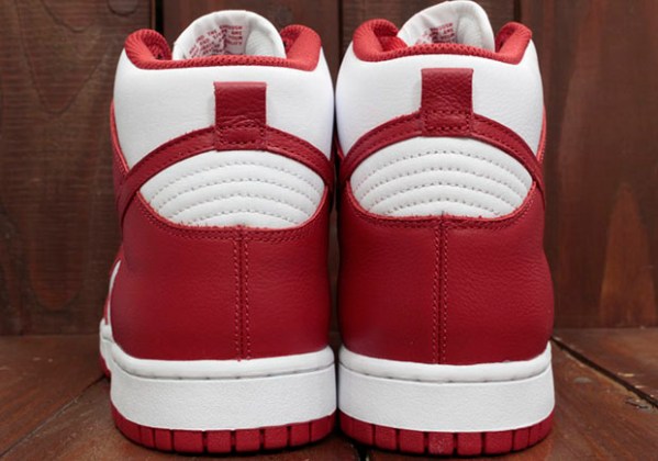 Is Nike Bringing Back The "Be True" Dunk Series? - SneakerNews.com