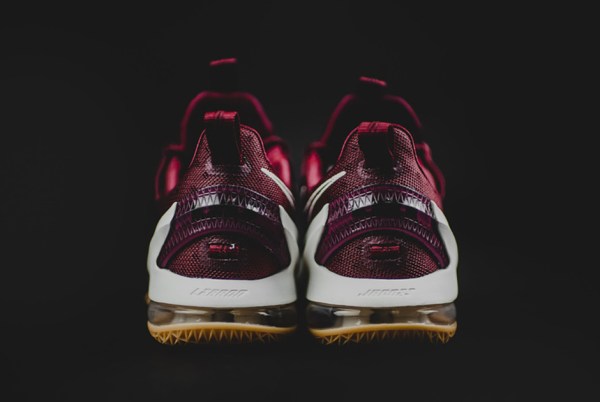 Nike LeBron 13 Low "Team Red" - SneakerNews.com