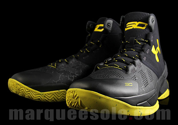 Steph Curry Brings Back "Blackout" Colorway For UA Curry 2 For The ...