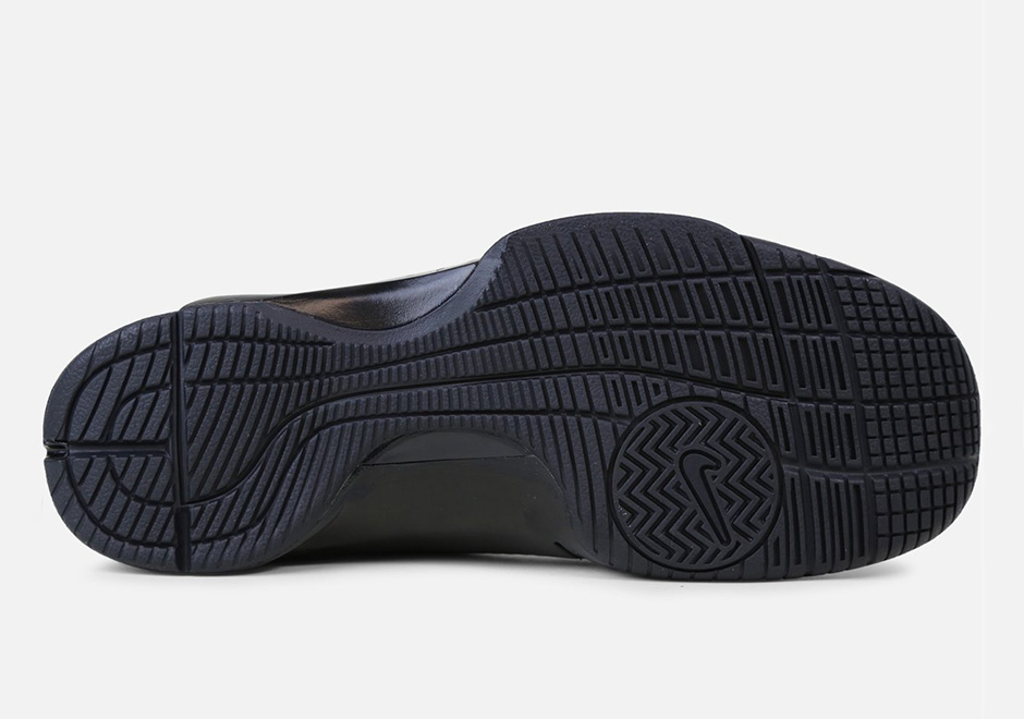 The Nike Hyperdunk “Triple Black” Is Now Available - SneakerNews.com