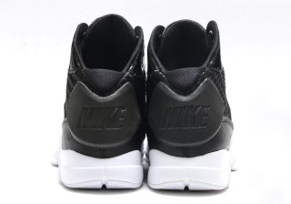 Nike Hyperdunk Lux Summer 2016 | SneakerNews.com