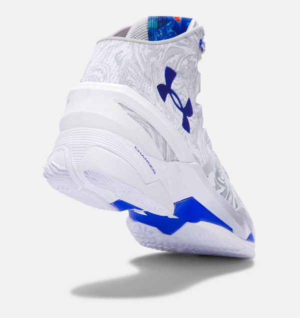 Under Armour Curry 2 Waves | SneakerNews.com