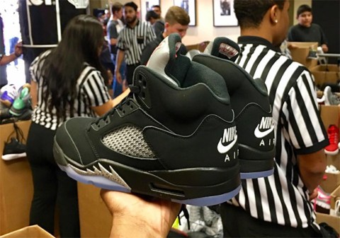 Jordan J23 Trainer Metallic Gold Available Now | SneakerNews.com