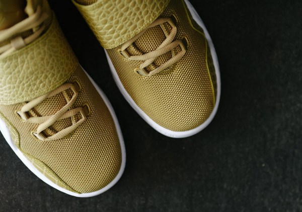 Jordan J23 Trainer Metallic Gold Available Now | SneakerNews.com