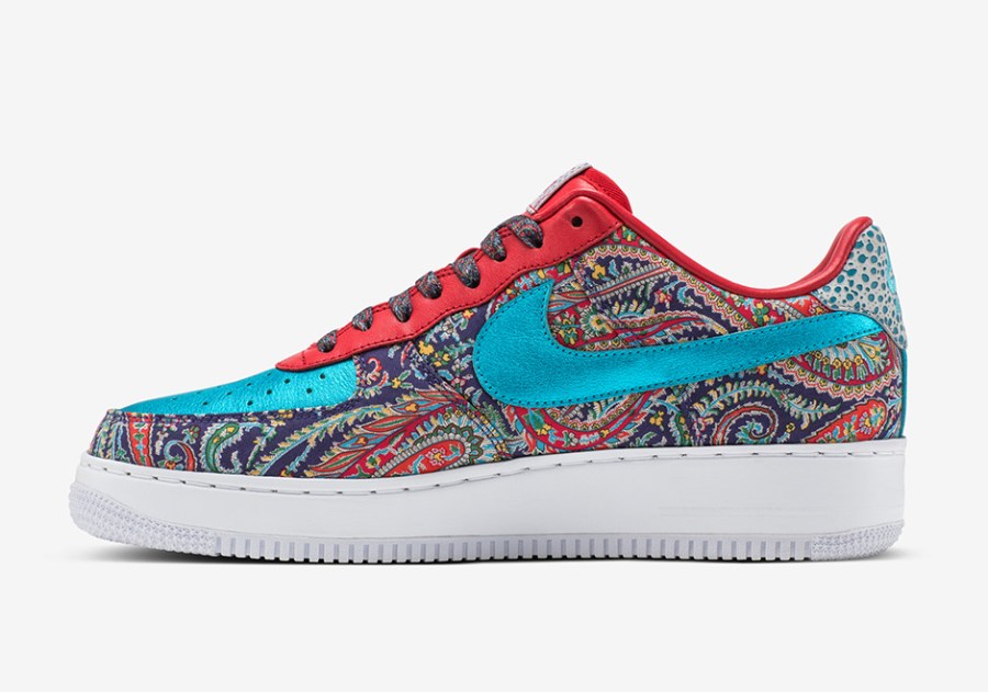 Sager Strong Nike Shoes | SneakerNews.com