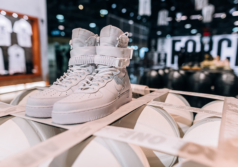 Nike Set Up An Awesome "Force Court" At ComplexCon - SneakerNews.com