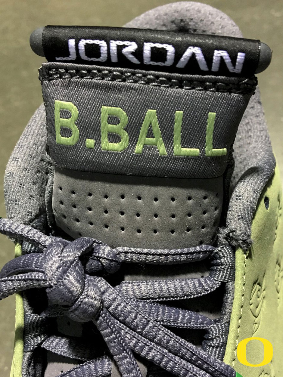 Air Jordan 14 Oregon Basketball PE Green | SneakerNews.com