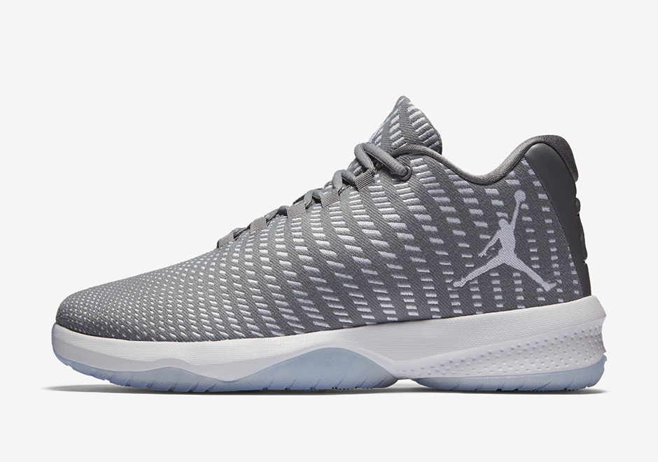 Jordan B Fly Wear-Test With Michael Kidd-Gilchrist | SneakerNews.com