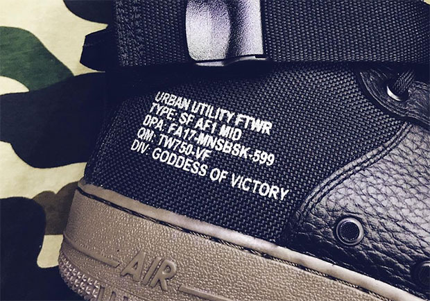 Nike SF-AF1 Mid First Look | SneakerNews.com