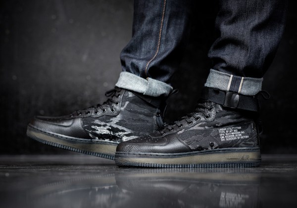 Nike SF-AF1 Mid Tiger Stripe Camo AA7345-001 | SneakerNews.com