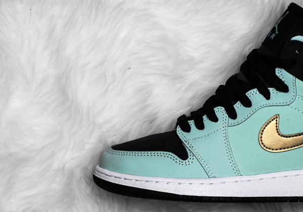 Air Jordan 1 Mint Foam Girl's Exclusive 332148-300 | SneakerNews.com