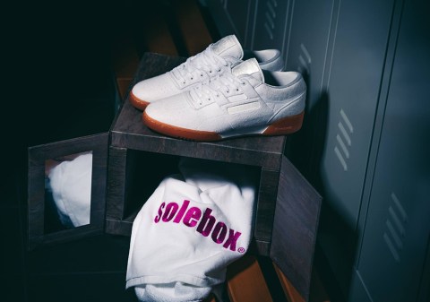 Solebox Reebok Workout Year of Fitness Terry Cloth Towel | SneakerNews.com