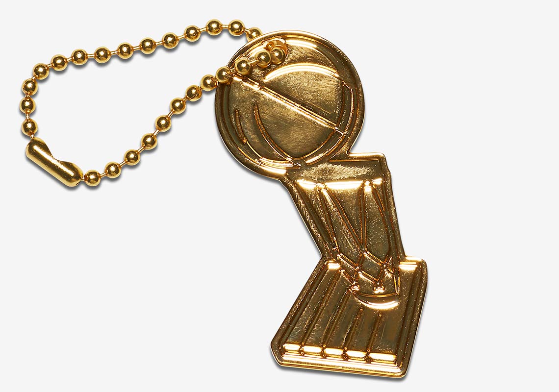 Ray Allen Jordan 28 "Art Of A Champion" 55109-007 | SneakerNews.com