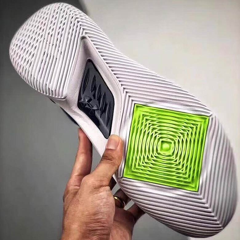UA Curry 5 Navy/Volt First Look | SneakerNews.com