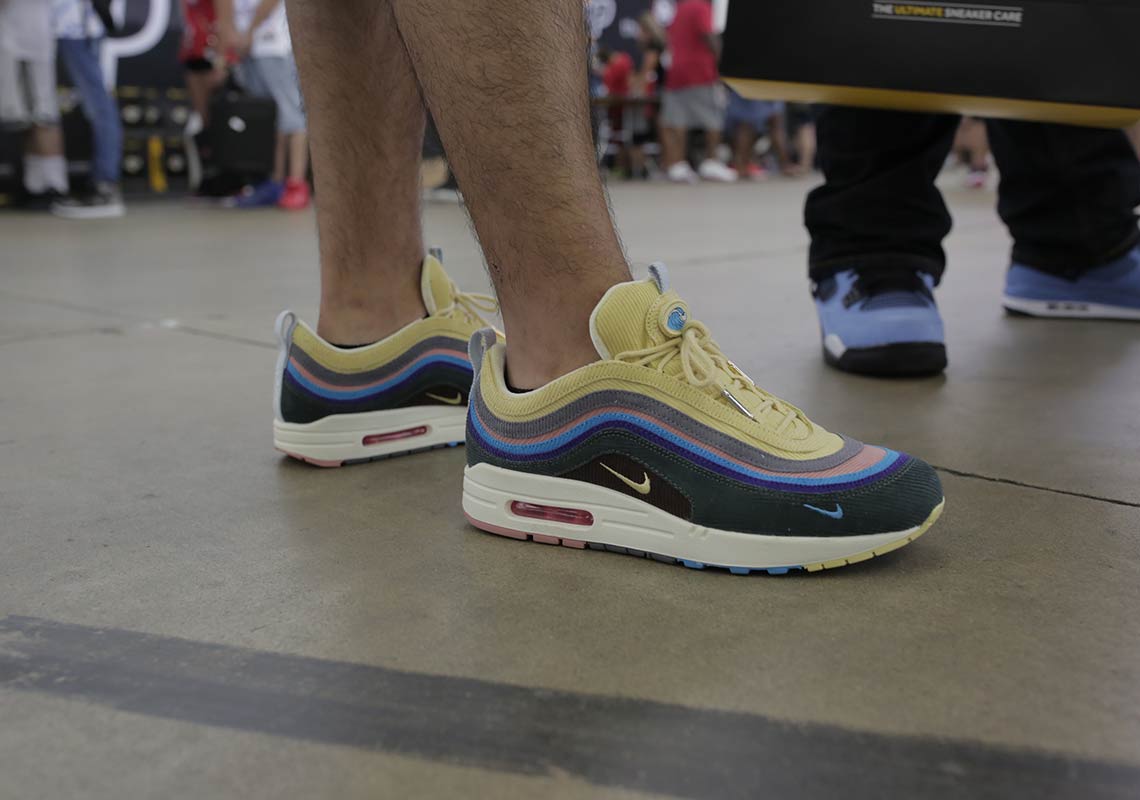 Sneaker Con Dallas On-Foot Photos | SneakerNews.com
