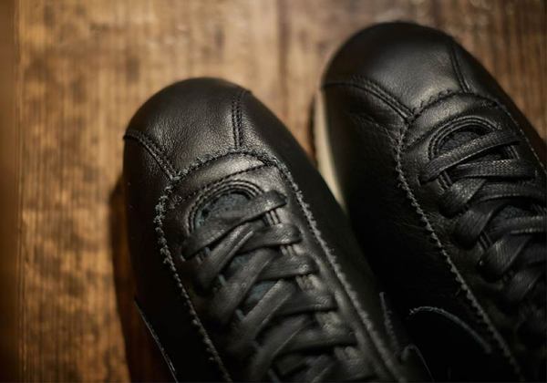 Nike Cortez Swooshless Japan Exclusive First Look | SneakerNews.com