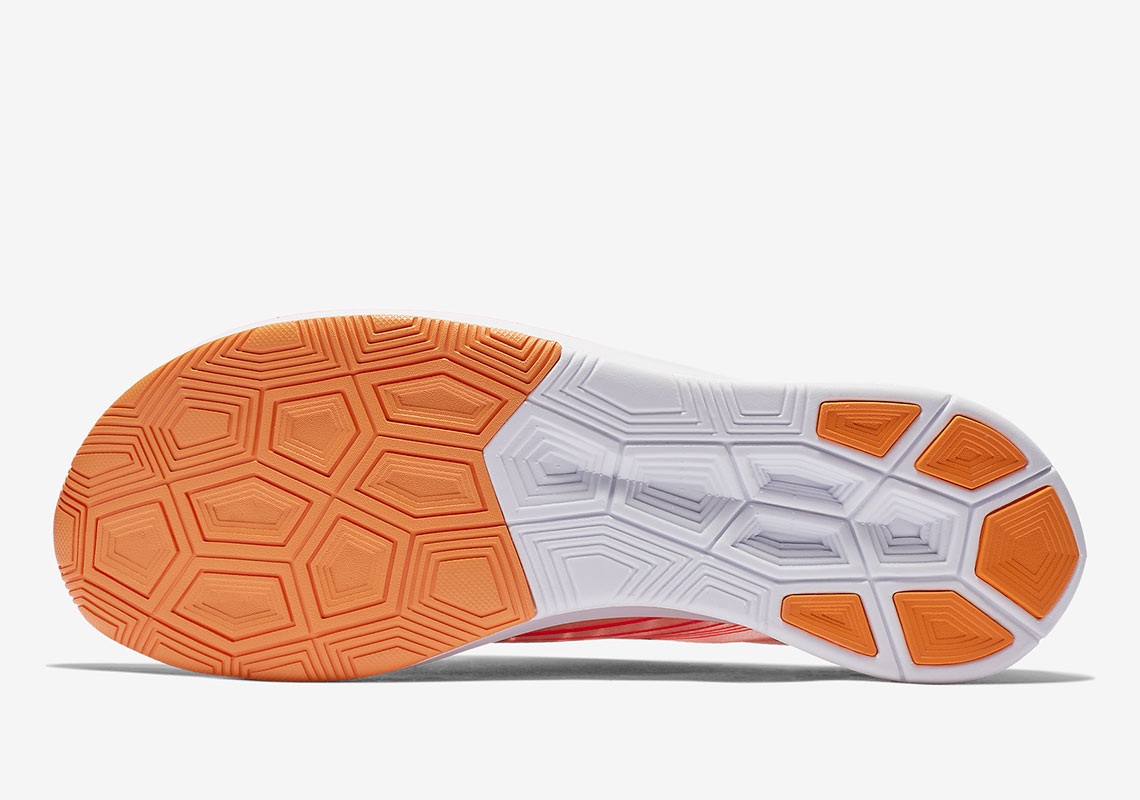 Nike Zoom Fly SP AJ9282-600 Varsity Red | SneakerNews.com